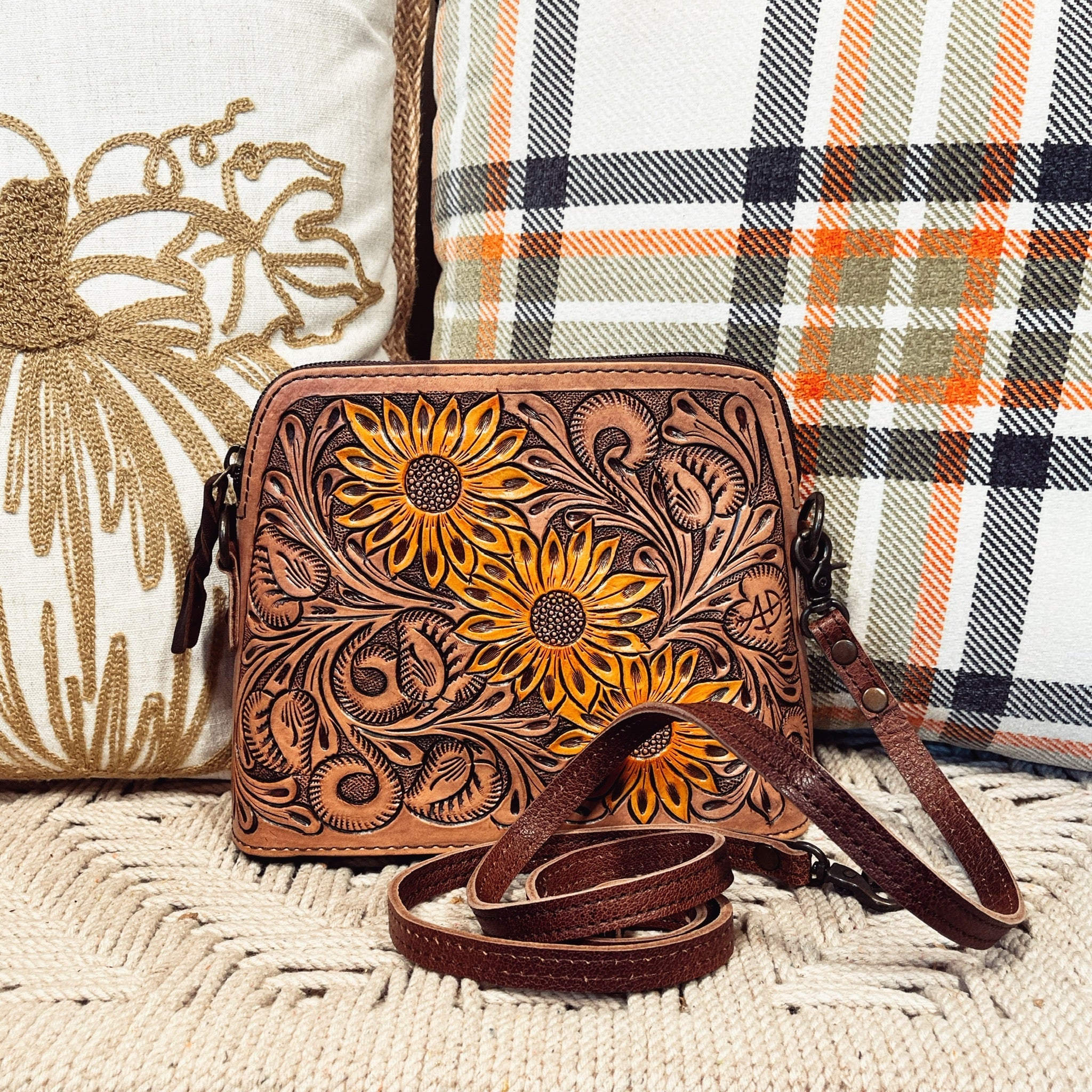Shop for Small Leather Crossbody Purse and Wallets at Dodi Jo's