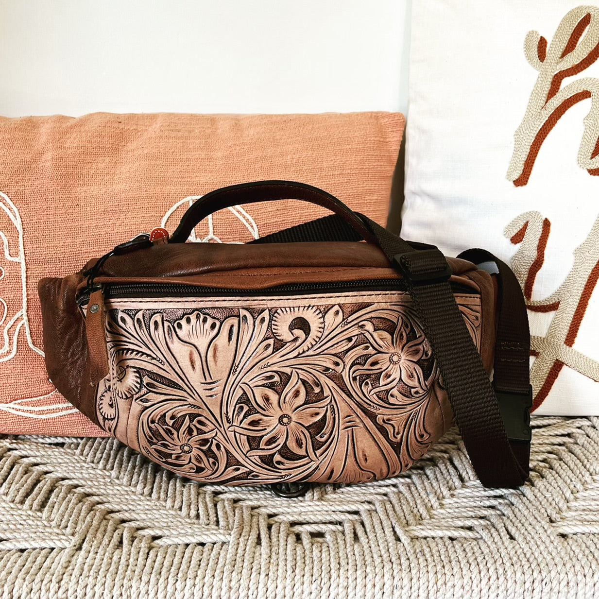 Round Grove Hand Tooled Leather Fanny Pack – Dodi Jo's